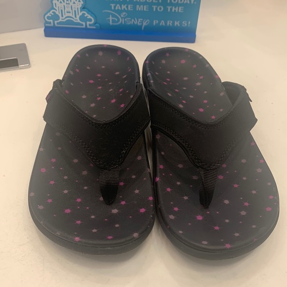 Spenco | Shoes | Spenco Star Flip Flops | Poshmark